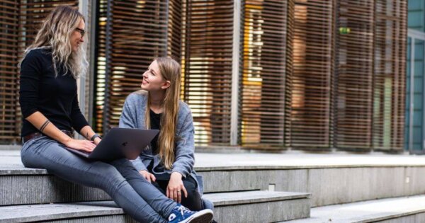 How to Launch a Job Shadowing Program in the Organization